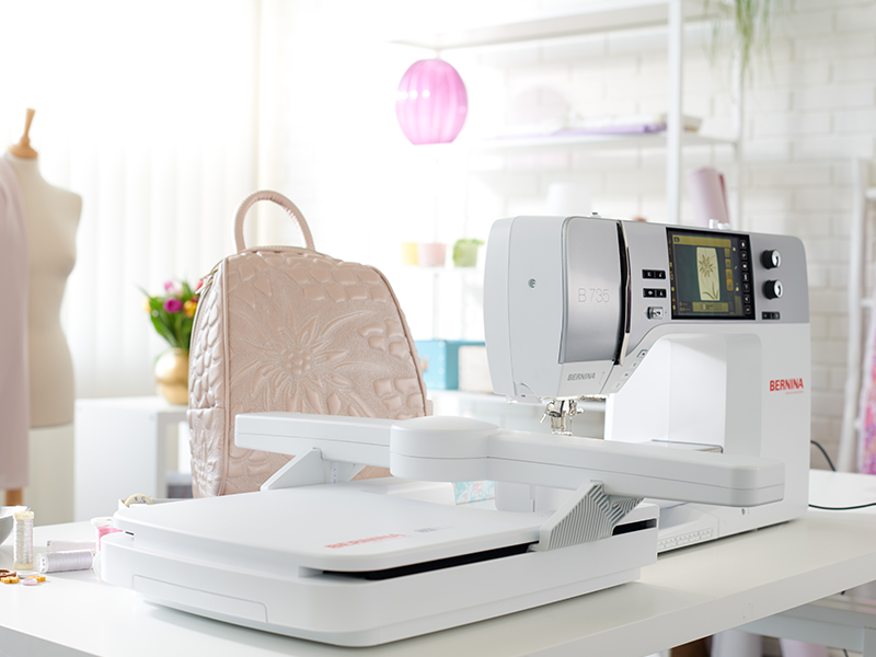 Bernina B735 embroidery machine with Designer Plus V9 program | Wiking ...